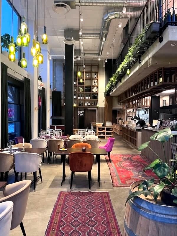 Mondo Pazzo Sundbyberg Stockholm Italienskt Restauranger kvartersmenyn.se