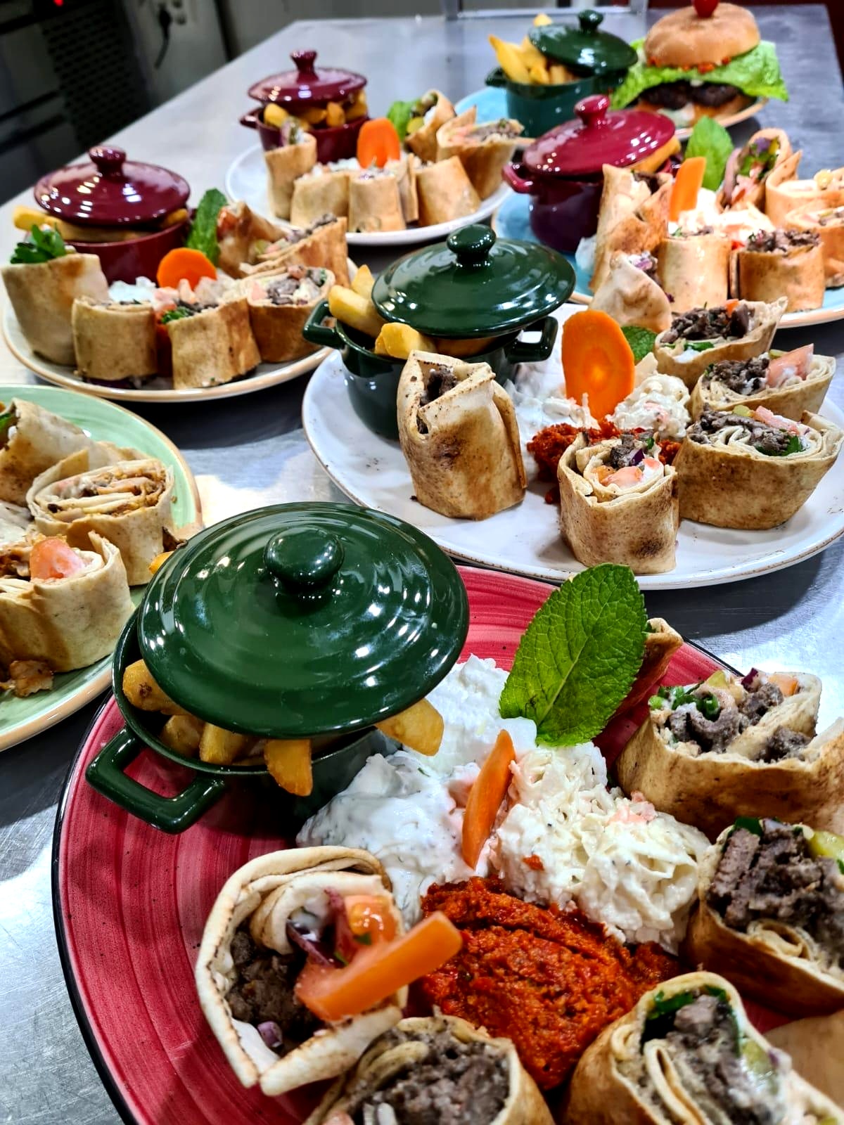 Tapco Maza Lounge Södertälje Mellanöstern Restauranger kvartersmenyn.se